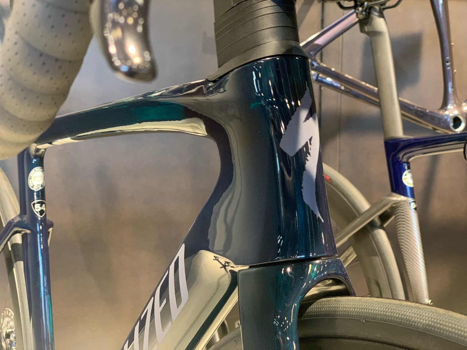 TARMAC PRO vs VENGE PRO | BRENDA仙台泉店スタッフブログ